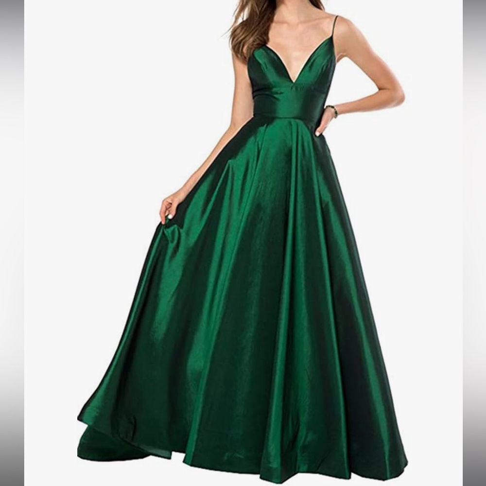Emerald Green Evening Gown - Gem